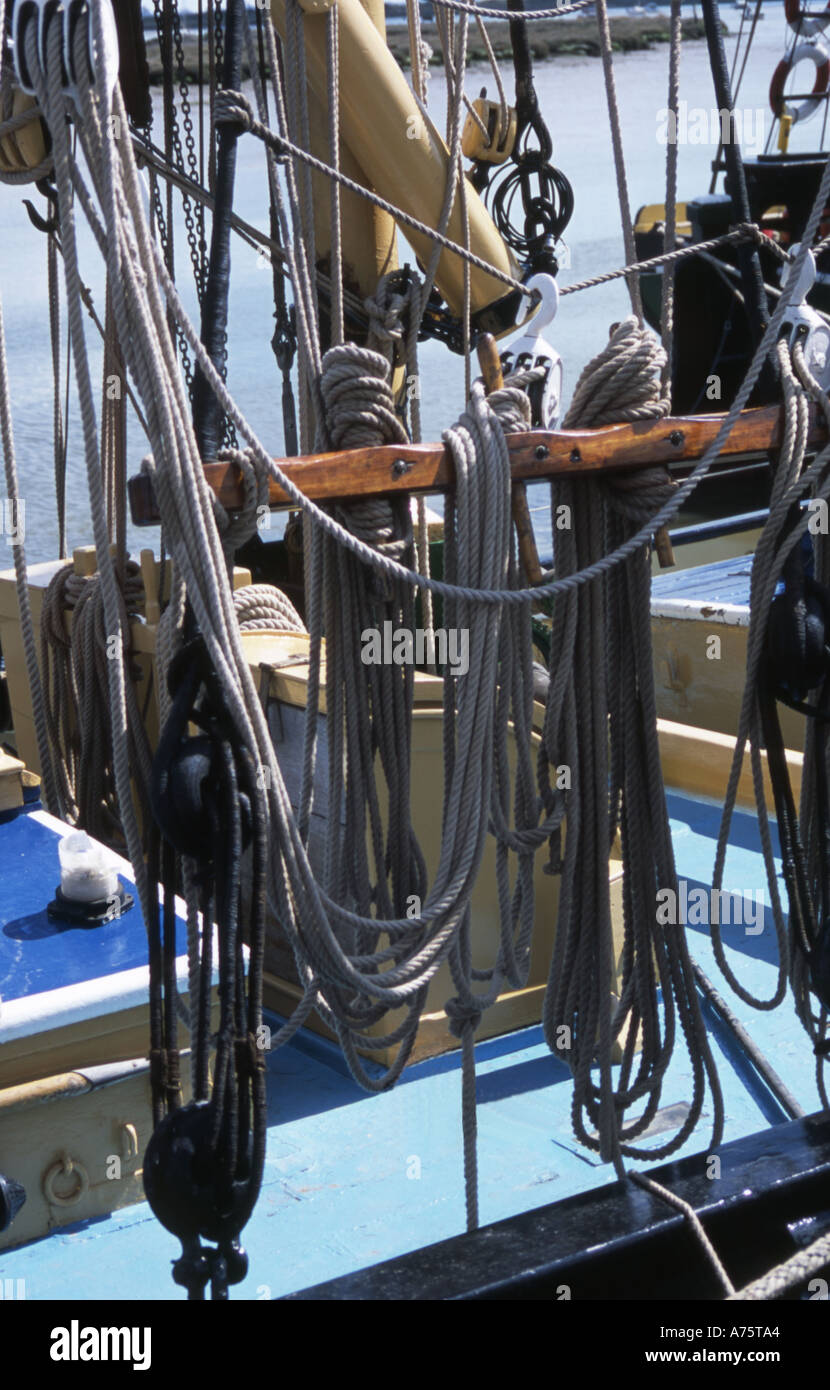 Thames barge rigging hi-res stock photography and images - Alamy