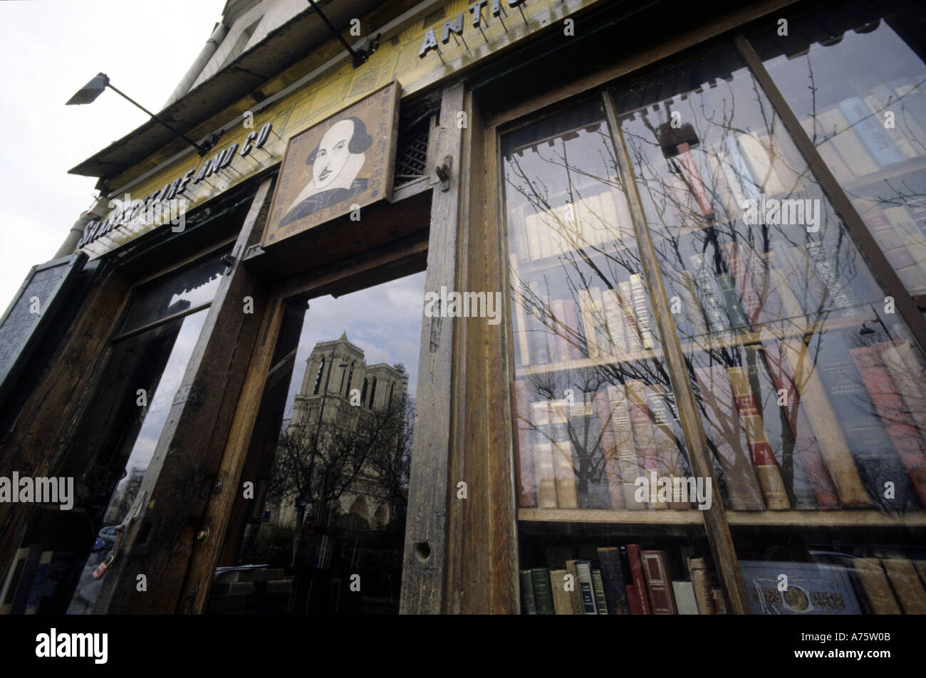 Exterior Shakespeare and Company bookshop left bank paris france eu ...