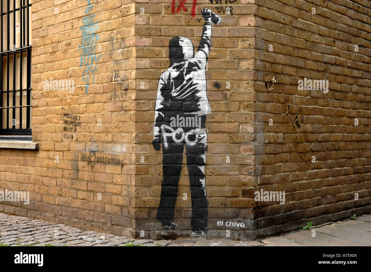 El Chive Graffiti Artist Banksy Style Stock Photo - Alamy