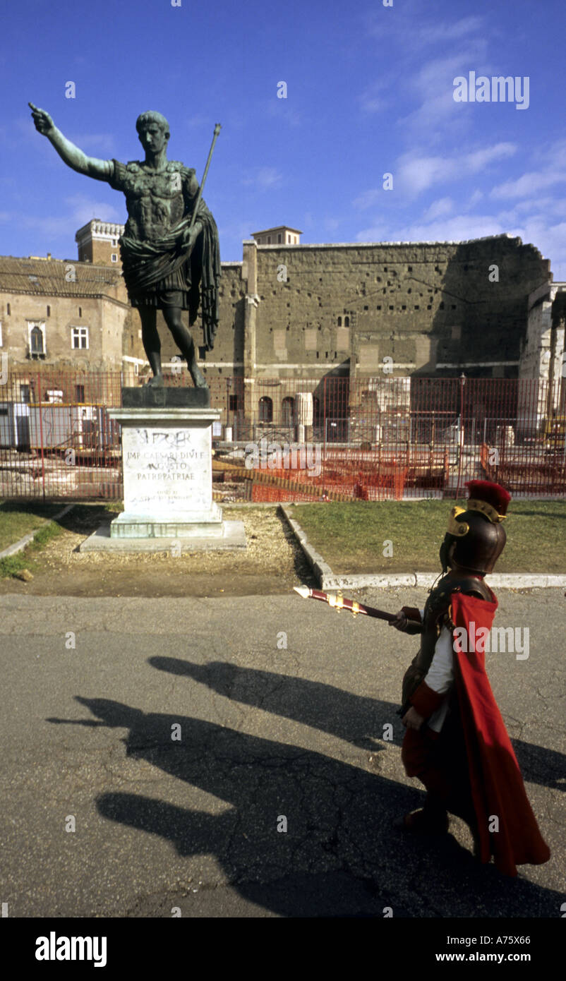 Sword salute hi-res stock photography and images - Alamy