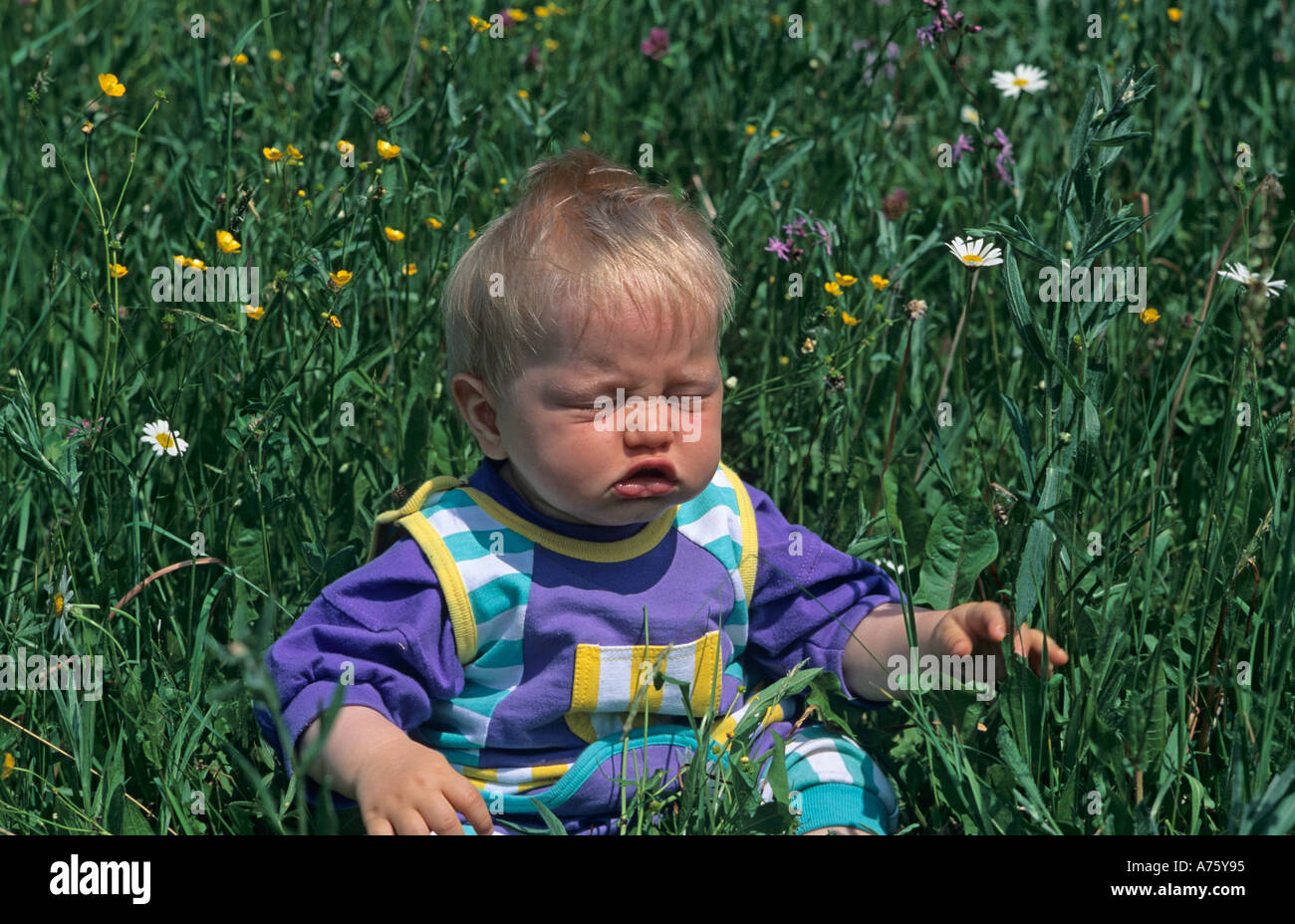 Kind Child 4 Monate Months Stock Photo - Alamy