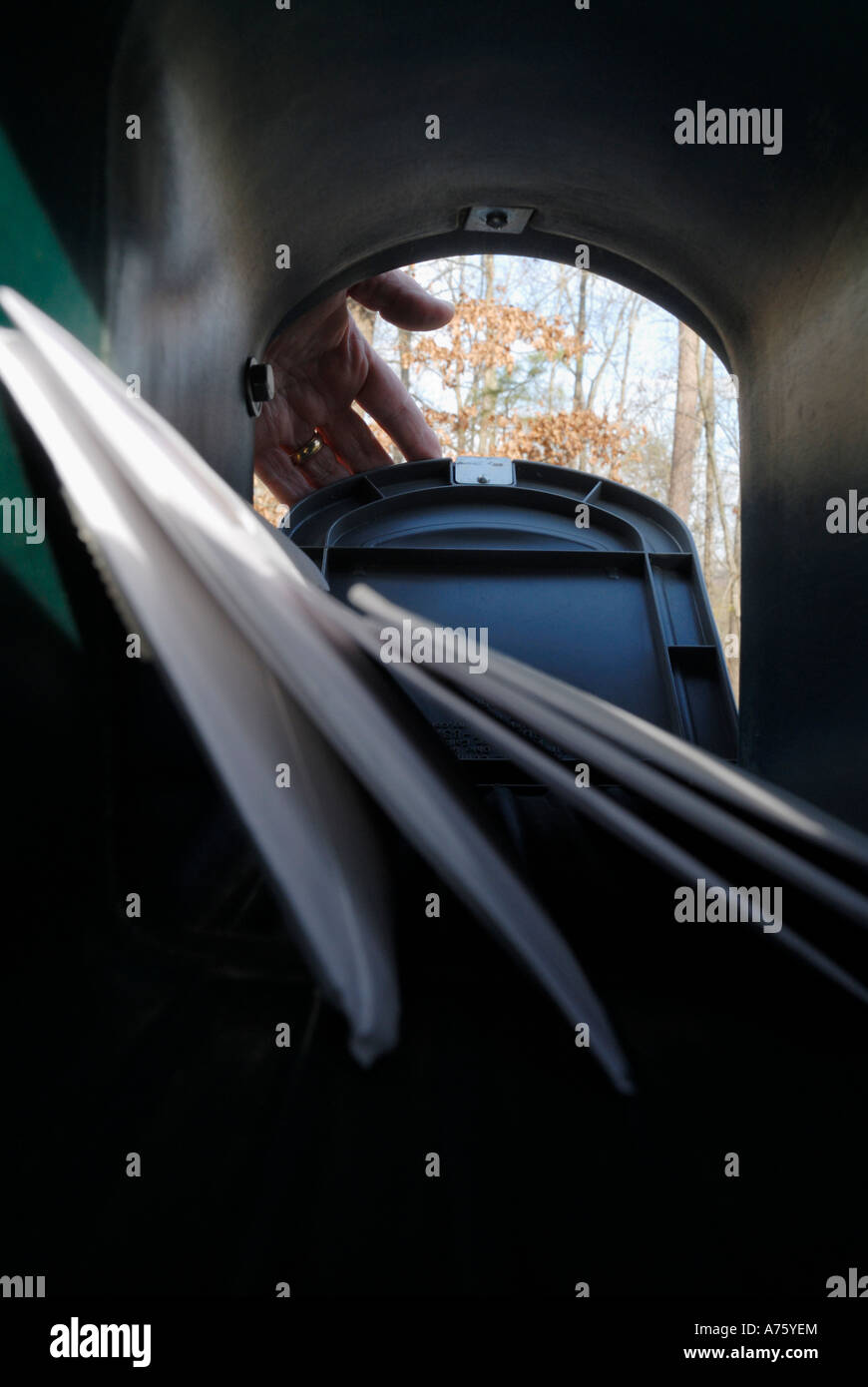Man opening mailbox hi-res stock photography and images - Alamy