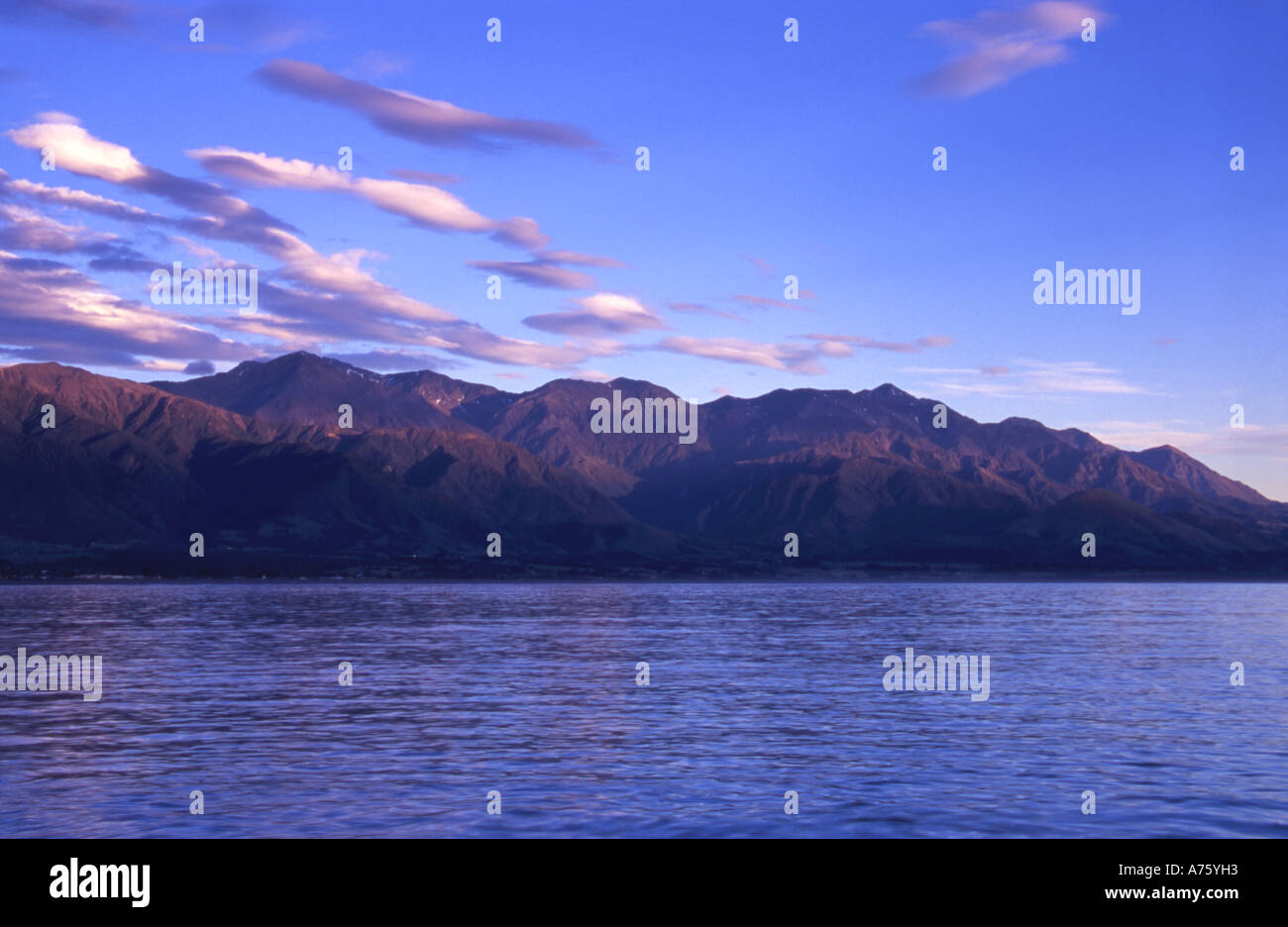 Seaward Kaikoura Range Stock Photos & Seaward Kaikoura Range Stock ...