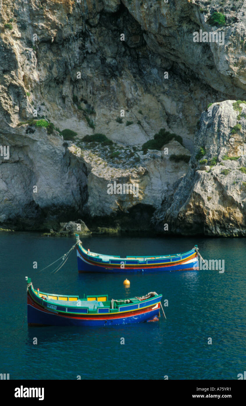 Luzzu xlendi gozo malta hi-res stock photography and images - Alamy