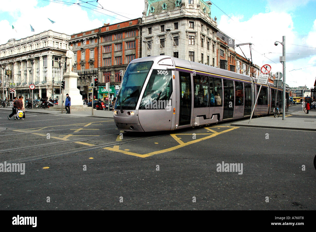The LUAS, Dublins new tram system Ireland Stock Photo - Alamy