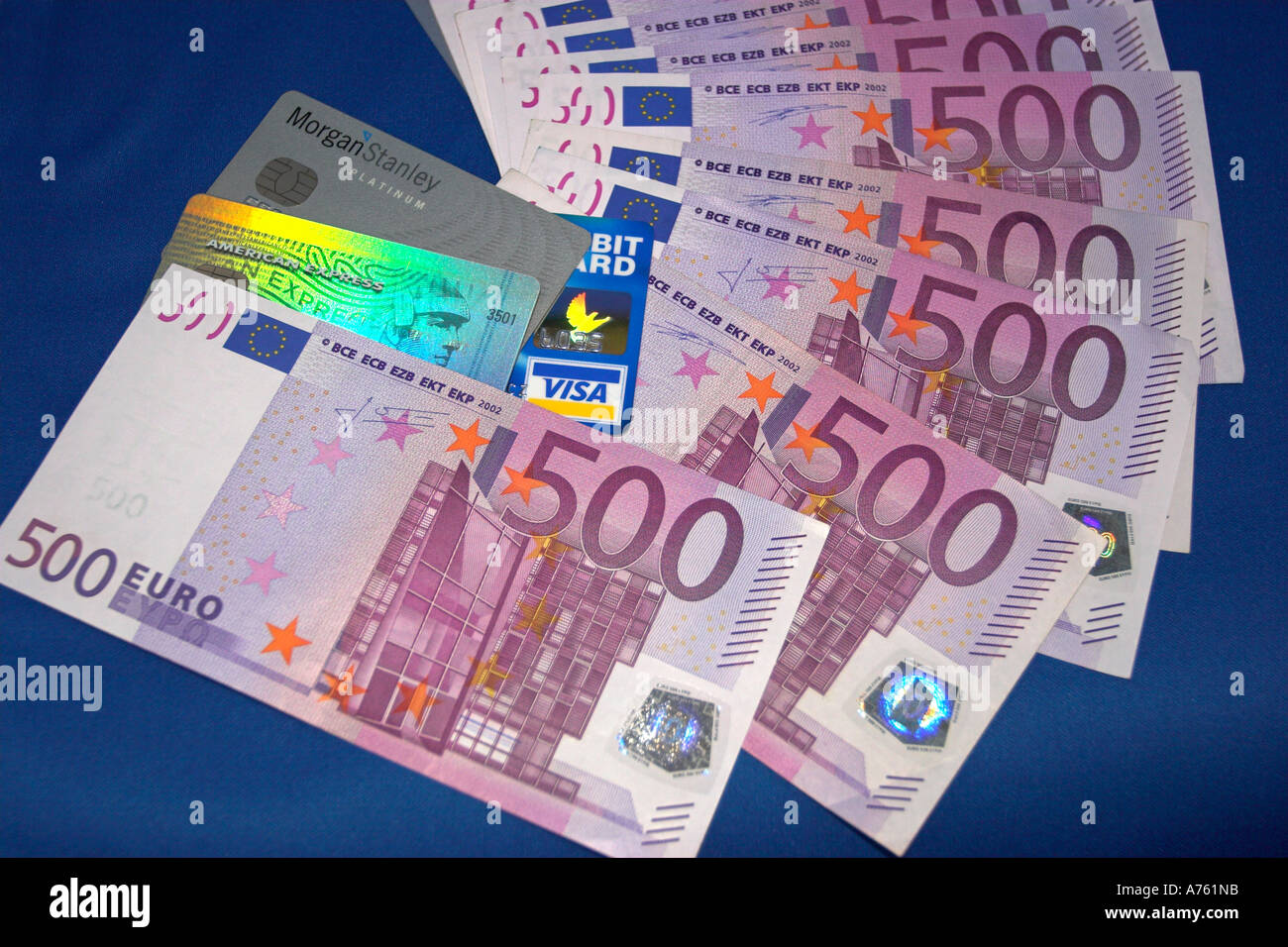 Cash high denomination notes hi-res stock photography and images - Alamy