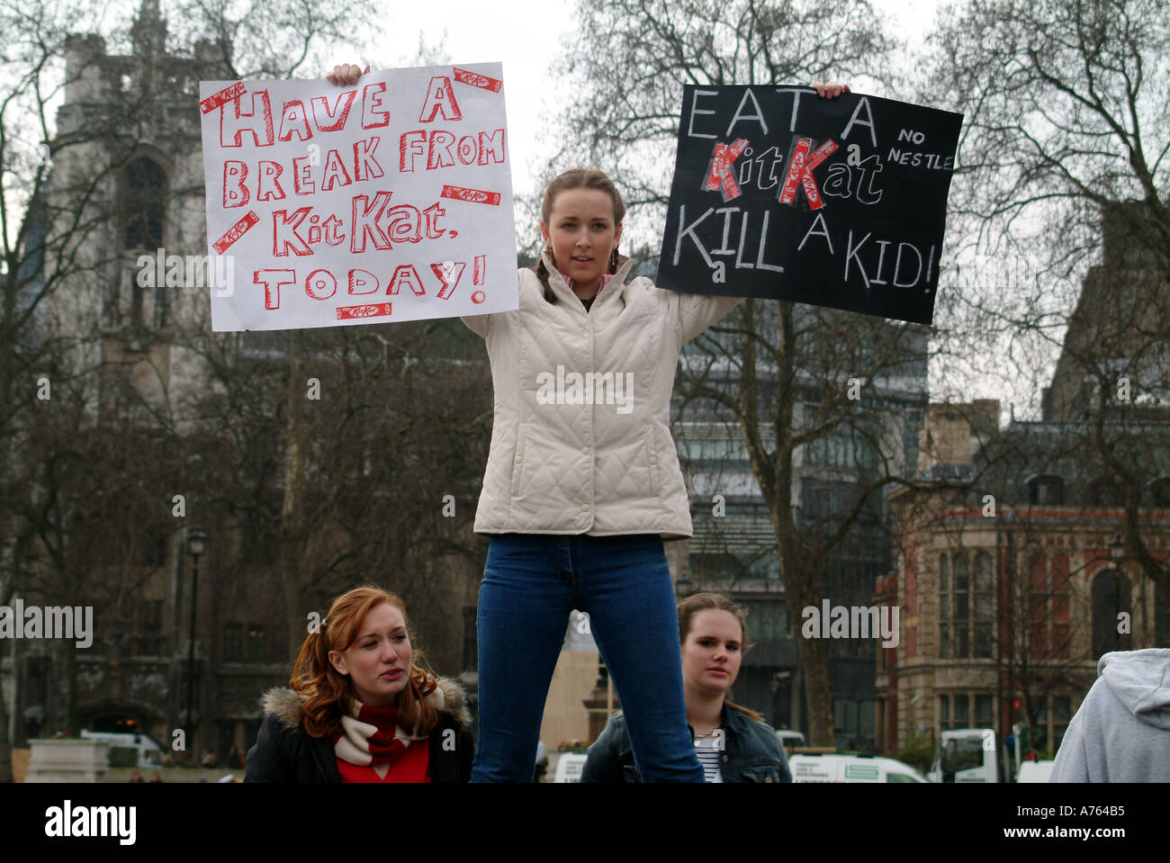 2003 london peace march hi-res stock photography and images - Alamy