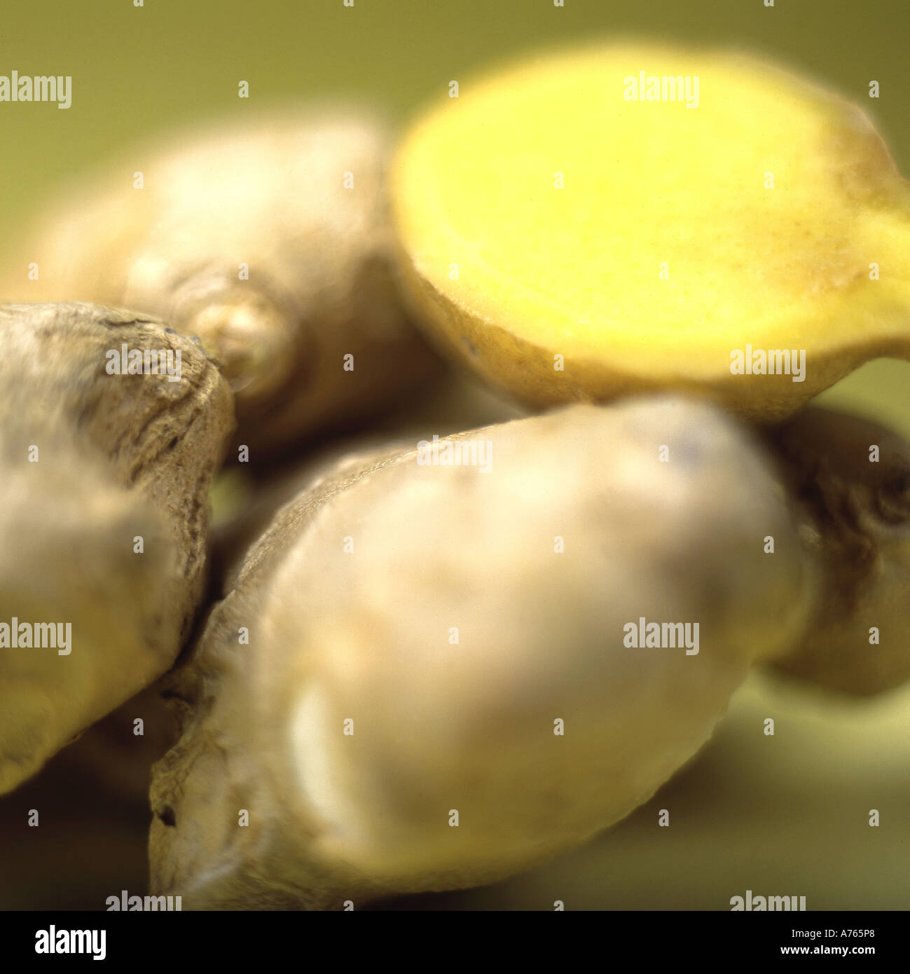 Ginger root macro Stock Photo - Alamy
