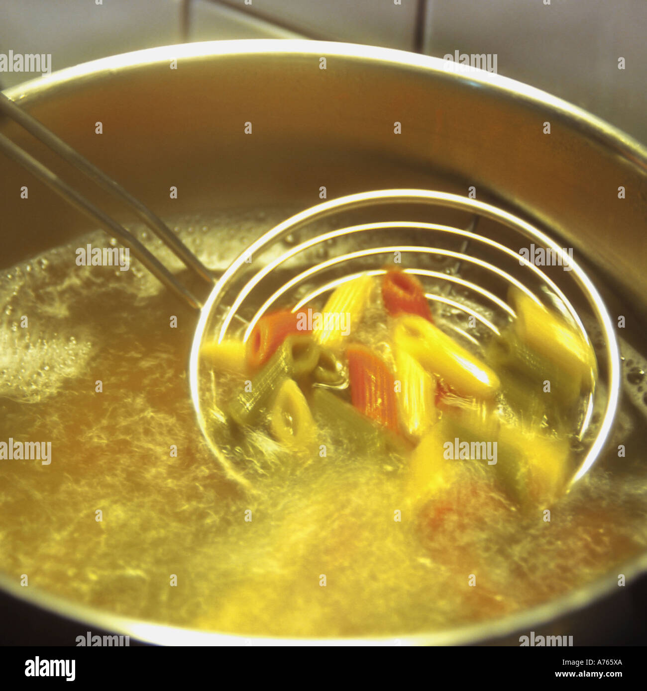 Cook pasta, boil hi-res stock photography and images - Alamy
