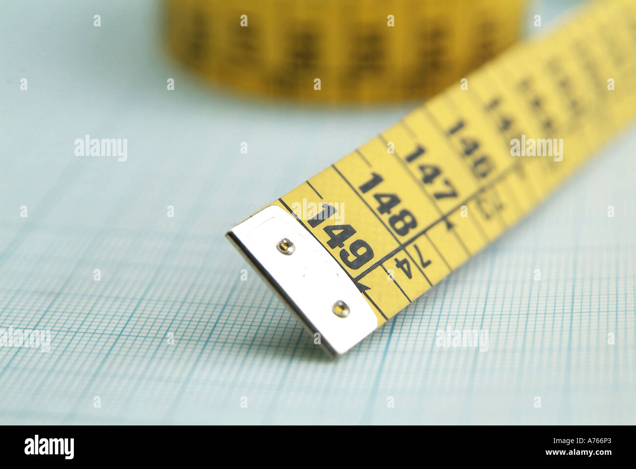 Horizontal dimensions hi-res stock photography and images - Alamy