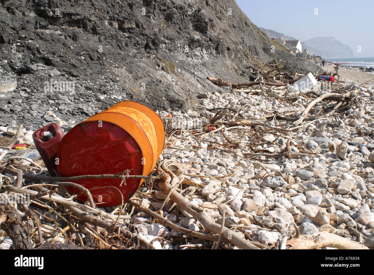 Rusting shipping container hi-res stock photography and images - Alamy
