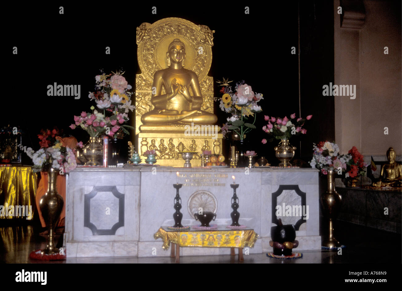 Holy isipatana hi-res stock photography and images - Alamy