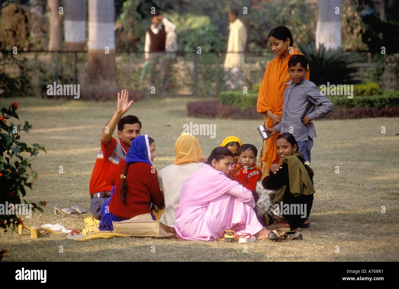 Extended family india hi-res stock photography and images - Alamy