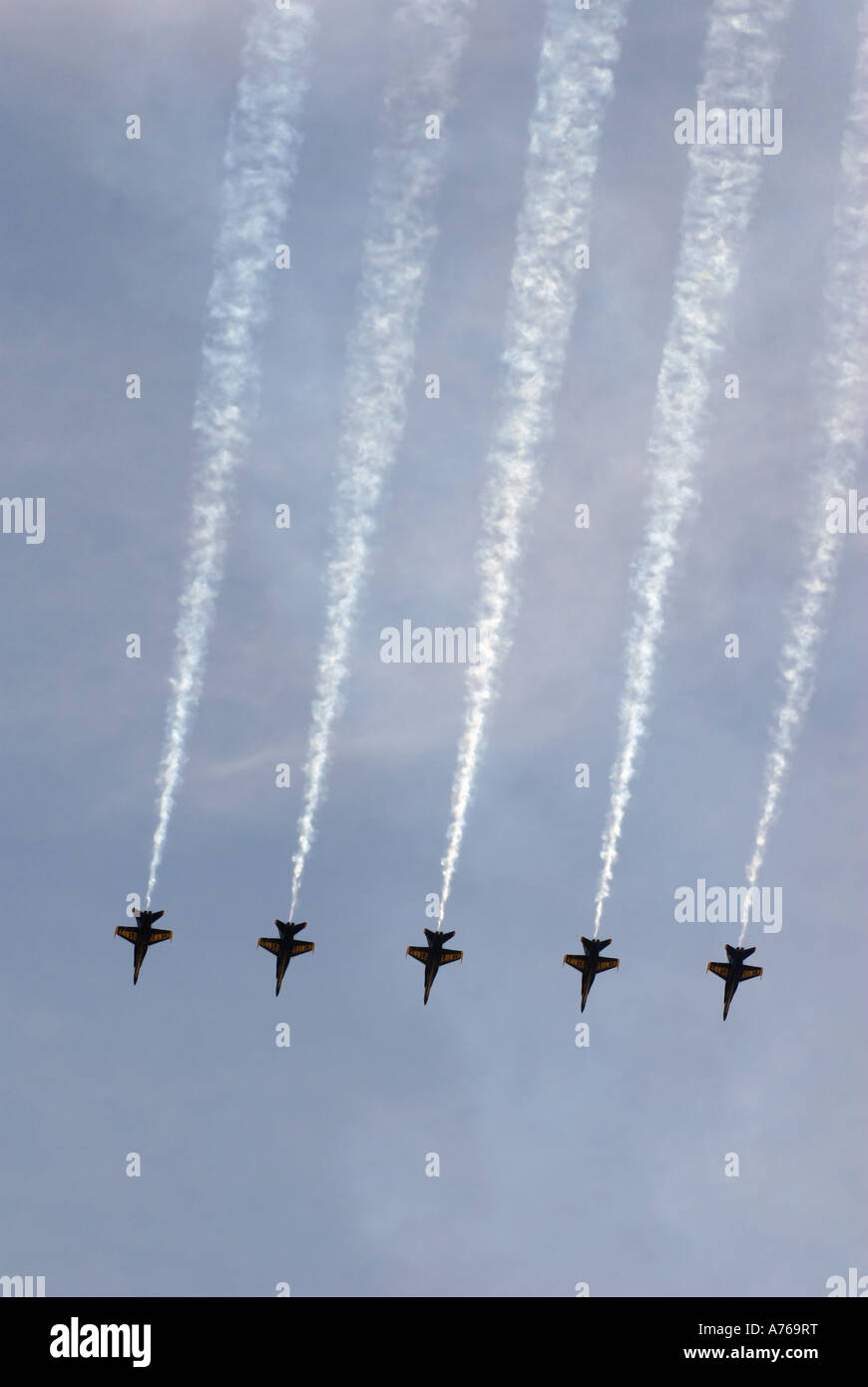 Aircraft demonstrations hi-res stock photography and images - Alamy