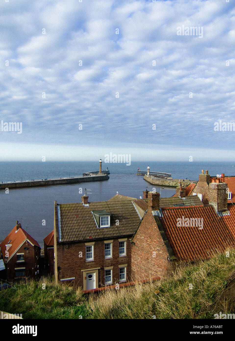 Whitby west cliff rooftops hi-res stock photography and images - Alamy