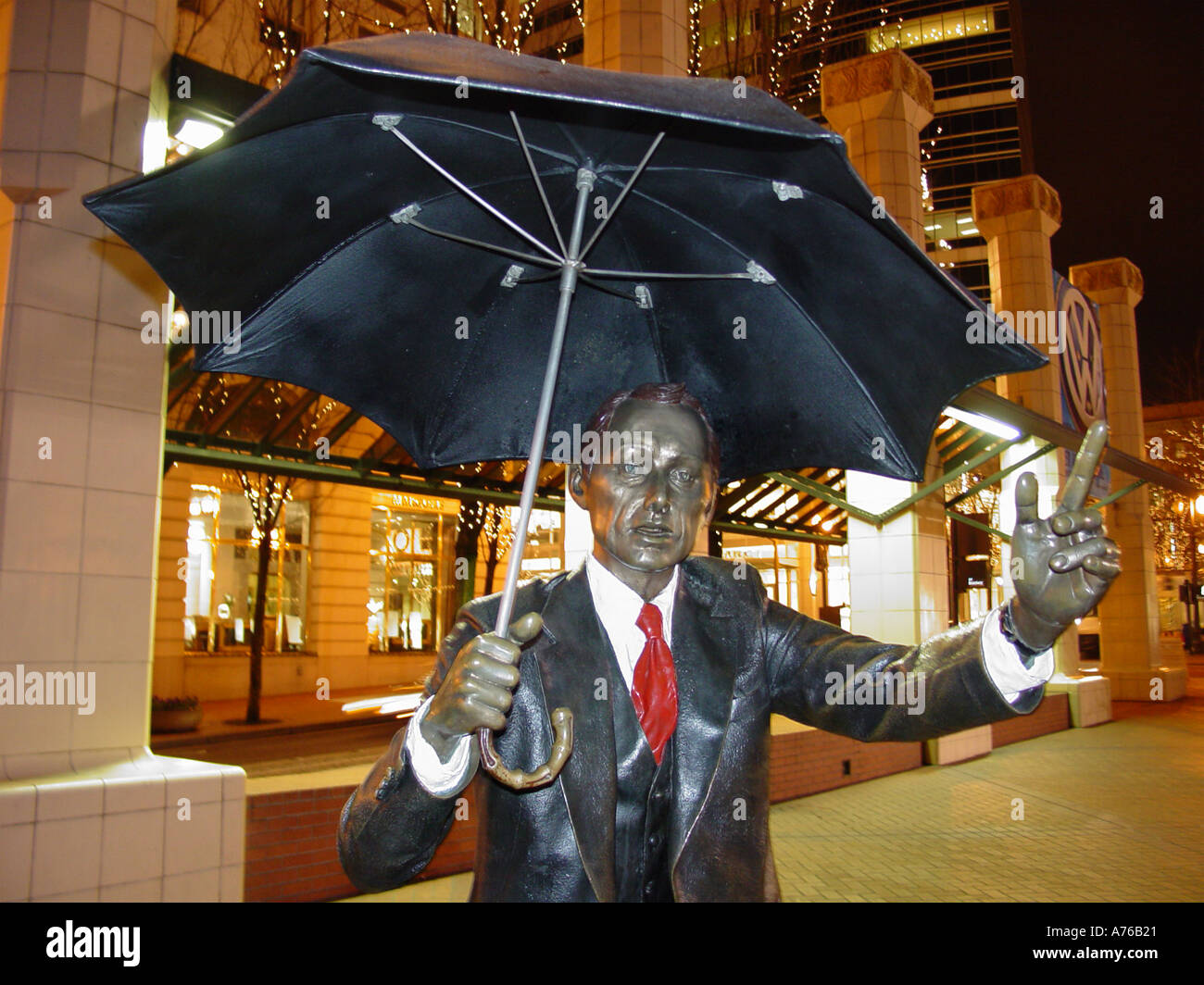 Bronze Statue at Pioneer Courthouse Square in Portland Oregon J Seward ...