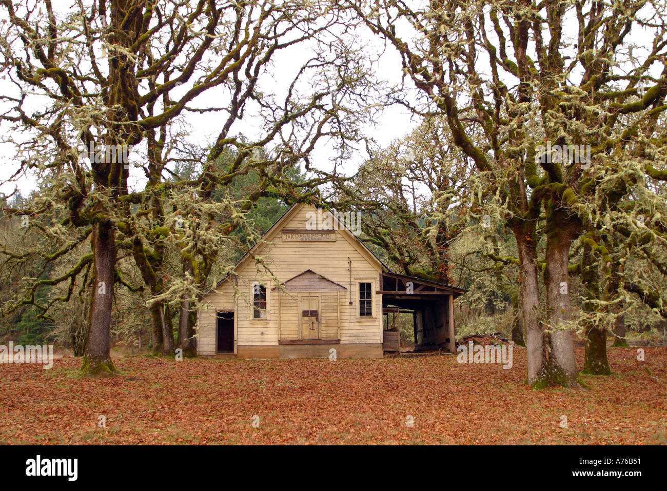 Oakdale school a rundown school buildings on a country road in Oregon ...
