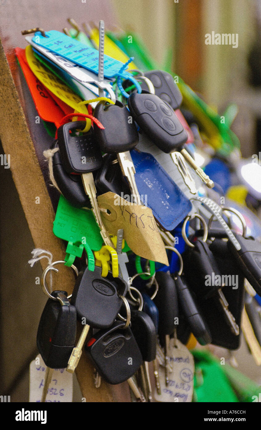Lots of keys hi-res stock photography and images - Alamy