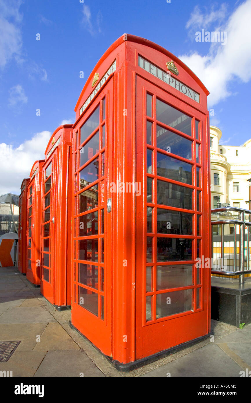 Blue chat boxes hi-res stock photography and images - Alamy