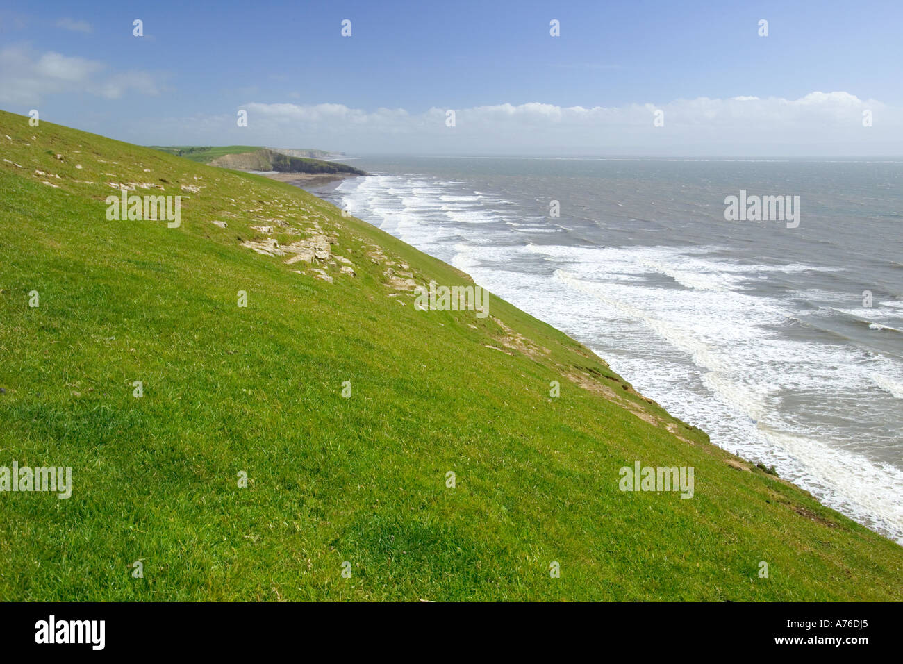 Typical welsh coastline hi-res stock photography and images - Alamy
