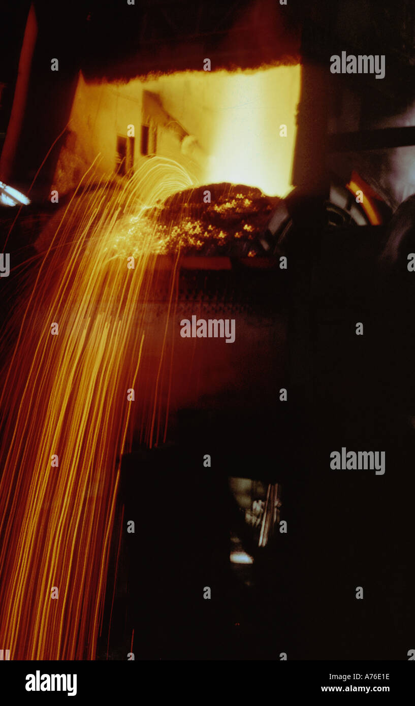 Furnace melting metal copper Stock Photo - Alamy