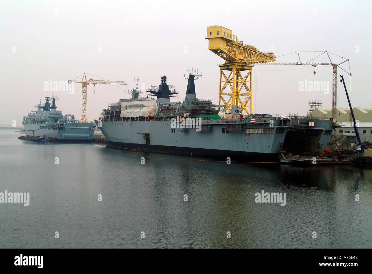 Barrow in furness shipyard hi-res stock photography and images - Alamy