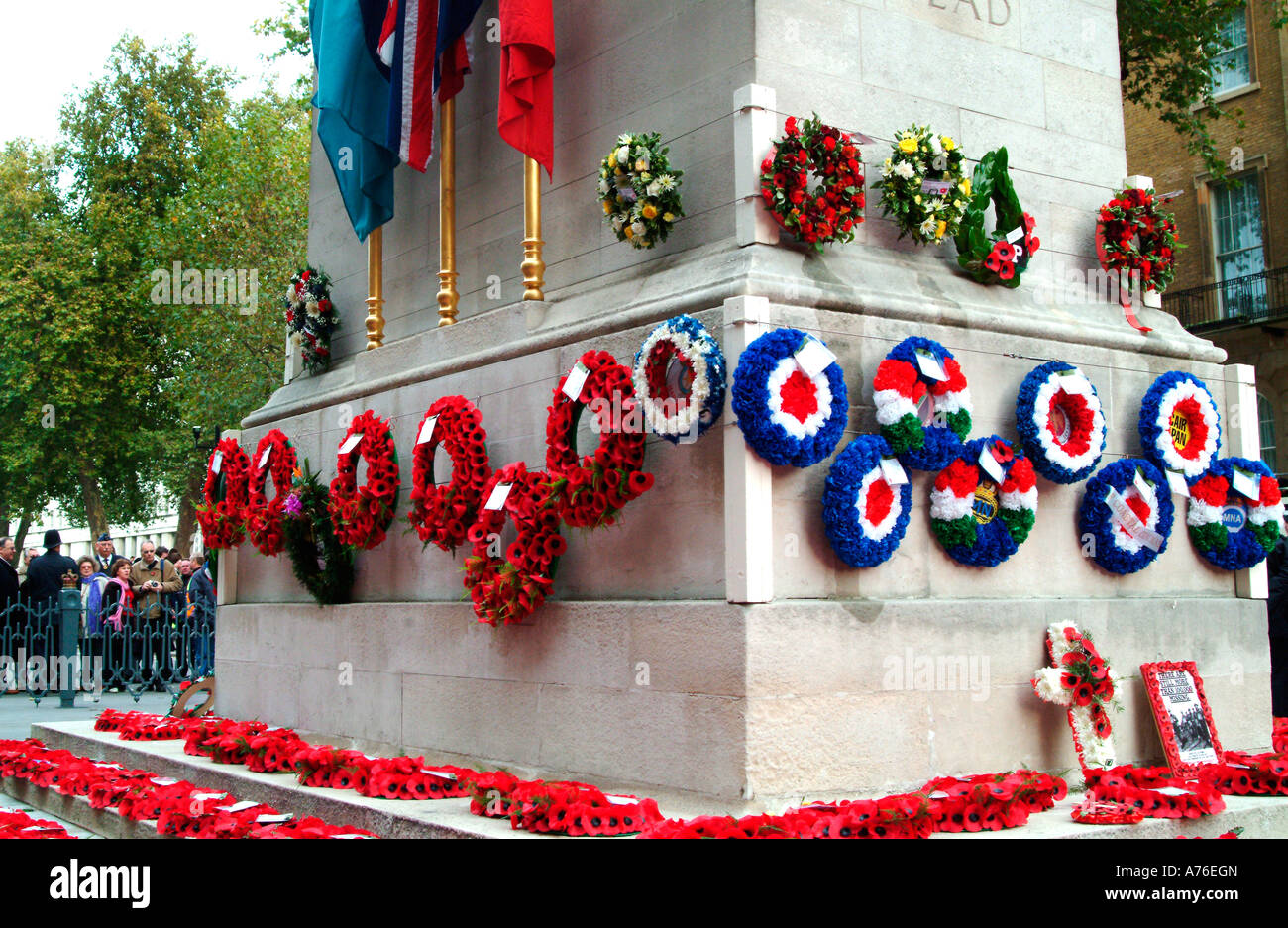 Poppy wreaths on the Cenotaph on Remembrance Day 2006 in London Stock ...