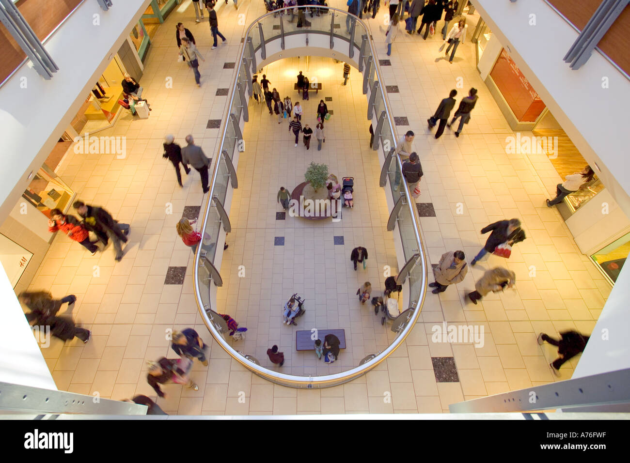 Shopping centre interior aerial view hi-res stock photography and ...