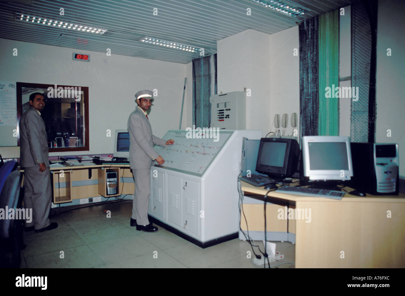 Delhi Metro Control Room Stock Photo - Alamy