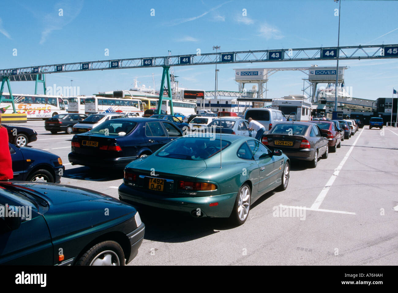 Dover car ferry queue hi-res stock photography and images - Alamy