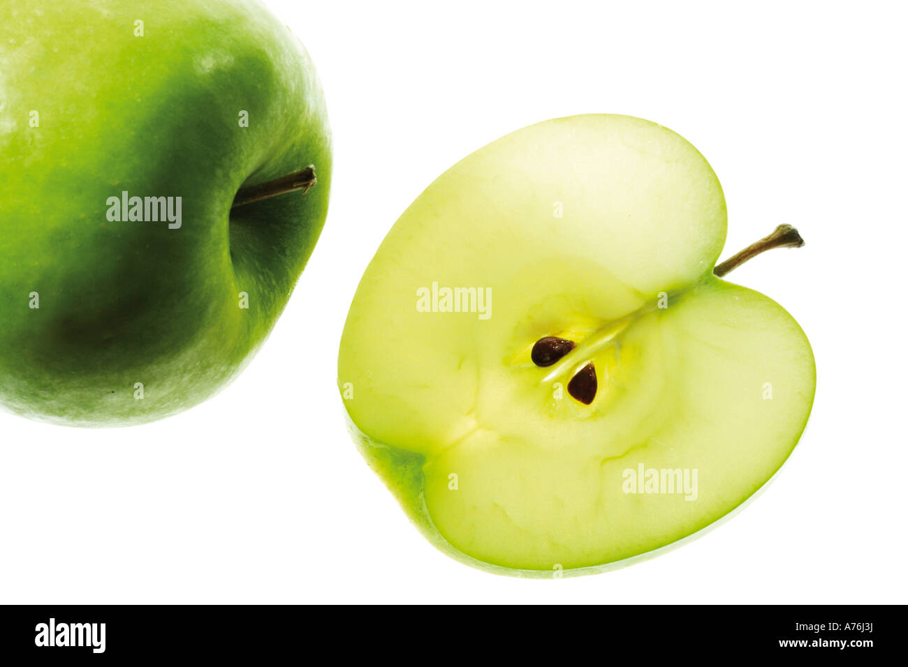 Halved green apple hi-res stock photography and images - Alamy