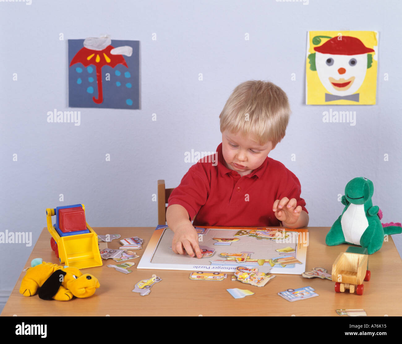 Kind Child 3 4 Jahre Years Stock Photo - Alamy