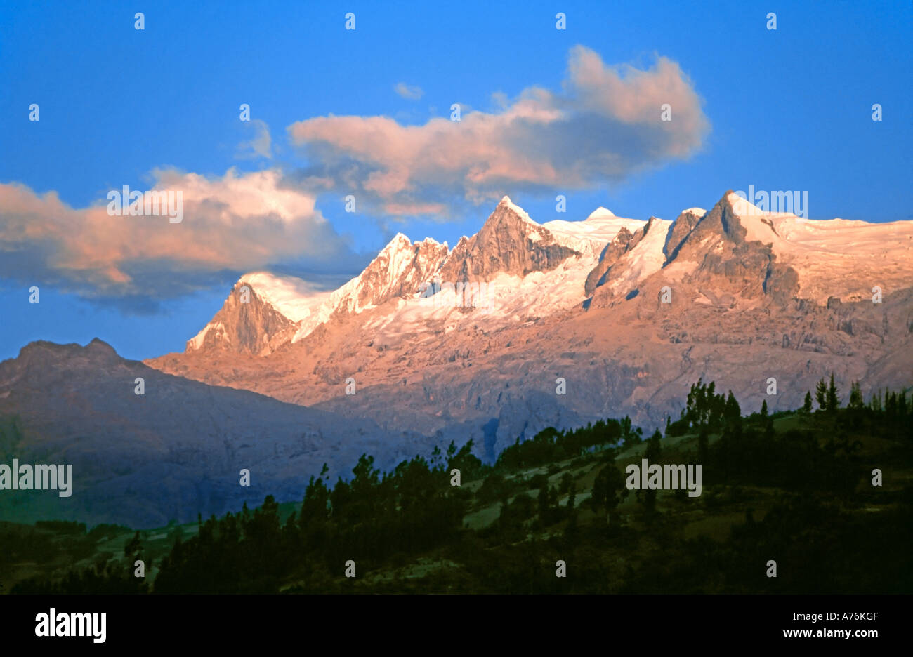 Snow capped peaks of the Andes mountain range near Huaraz in Peru Stock ...