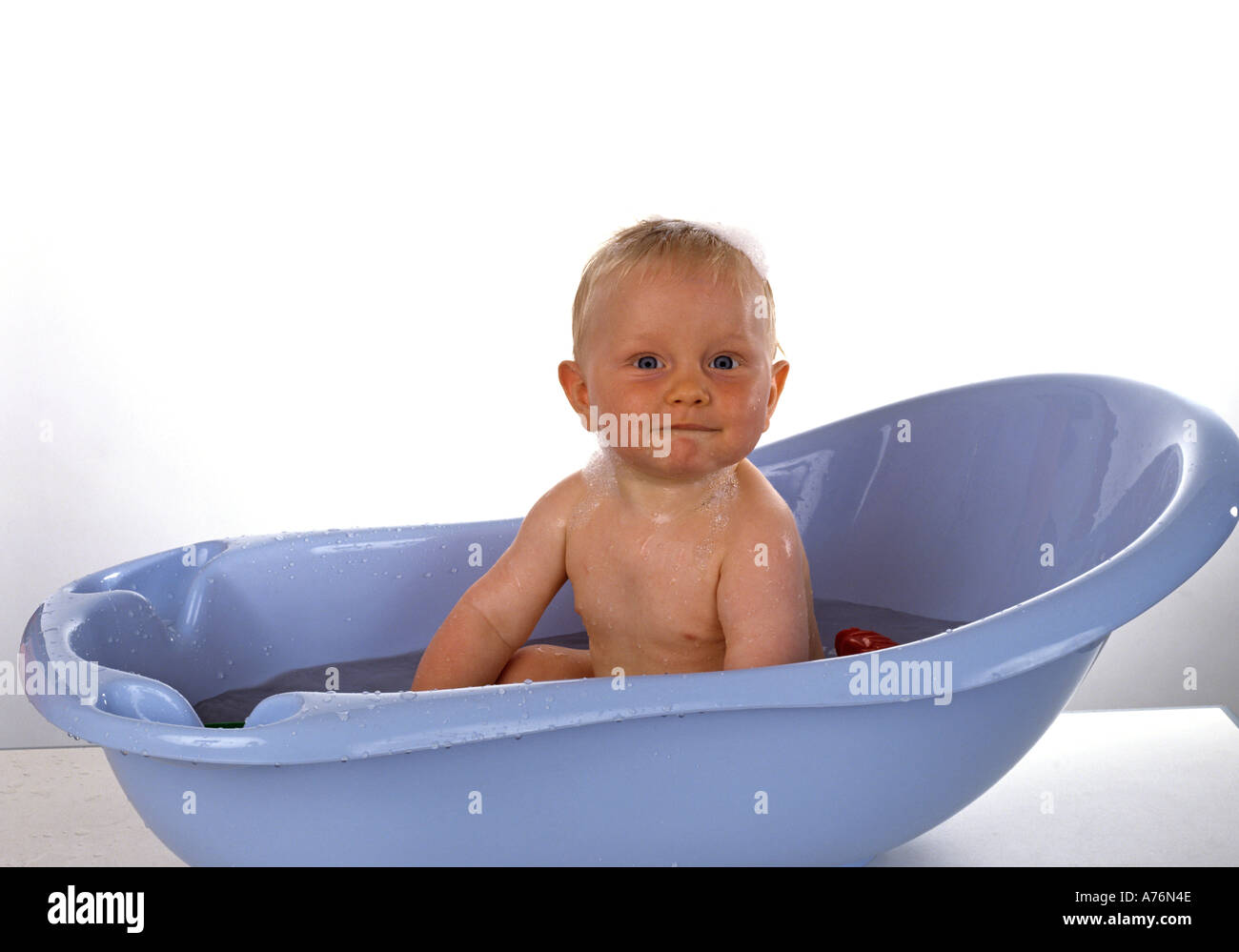 Badewanne wasser hi-res stock photography and images - Alamy