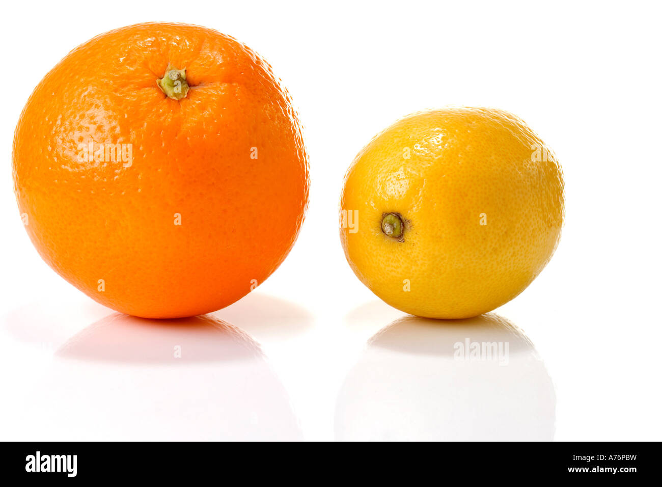 Orange and lemon, close-up Stock Photo - Alamy