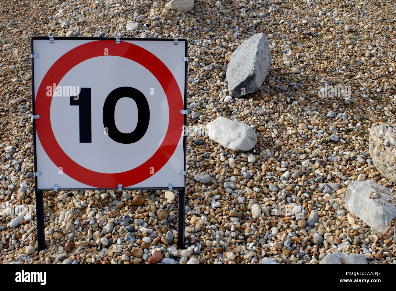 10 mph speed restriction sign hi-res stock photography and images - Alamy