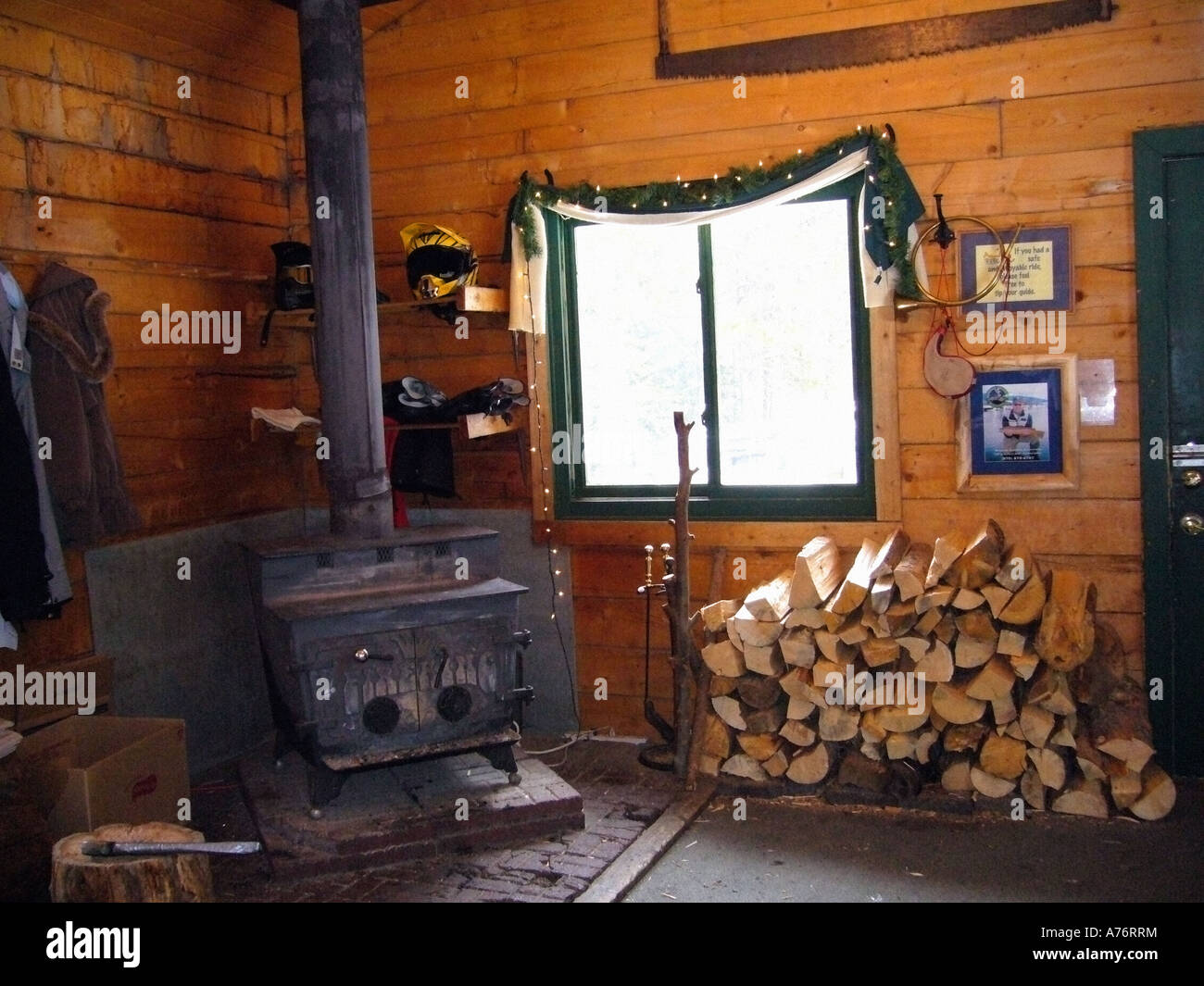 inside view of warm log cabin Stock Photo - Alamy