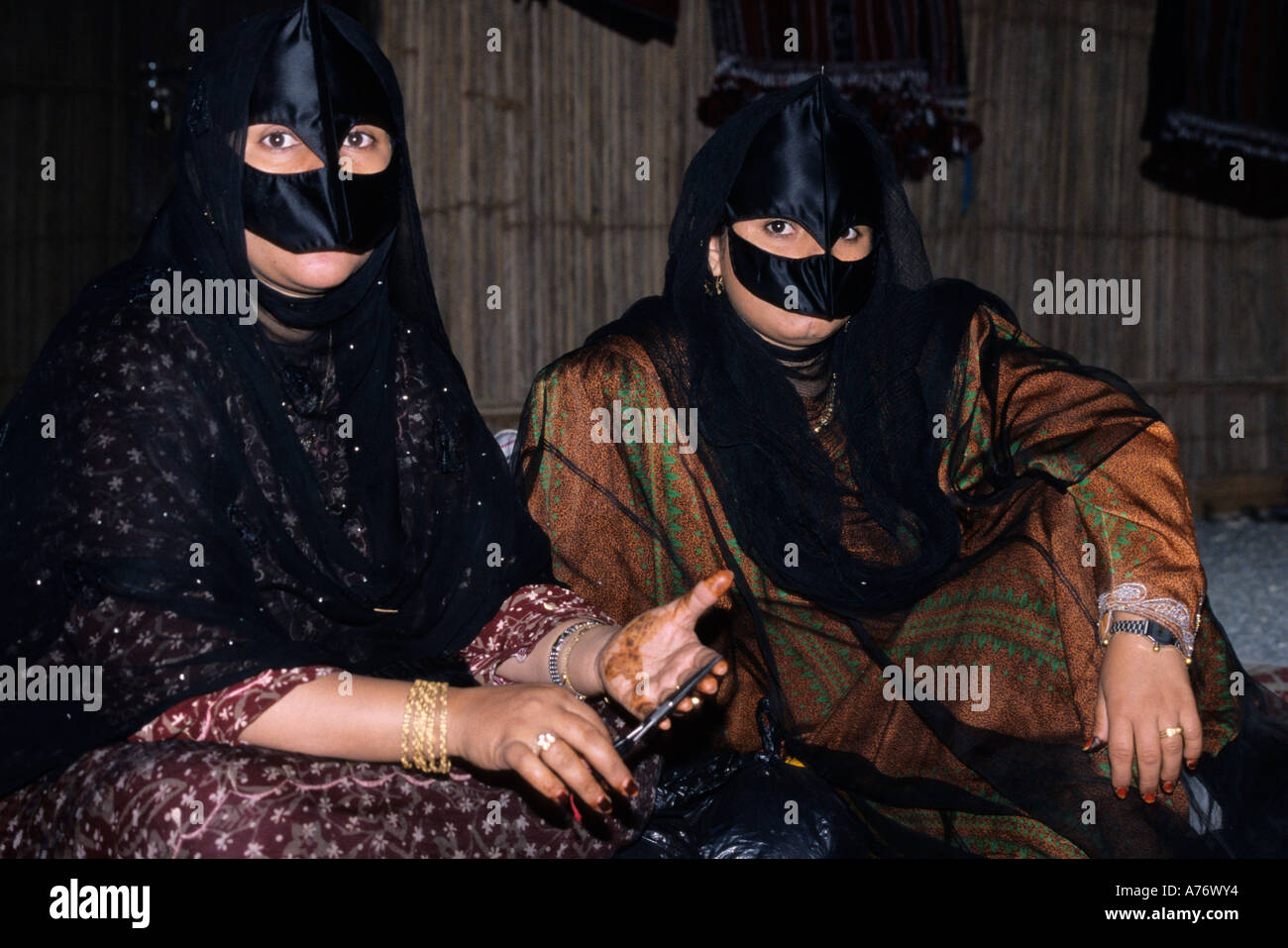 Oman woman gold hi-res stock photography and images - Alamy