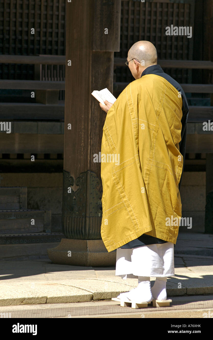 Japanese Buddhist Monk High Resolution Stock Photography and Images - Alamy