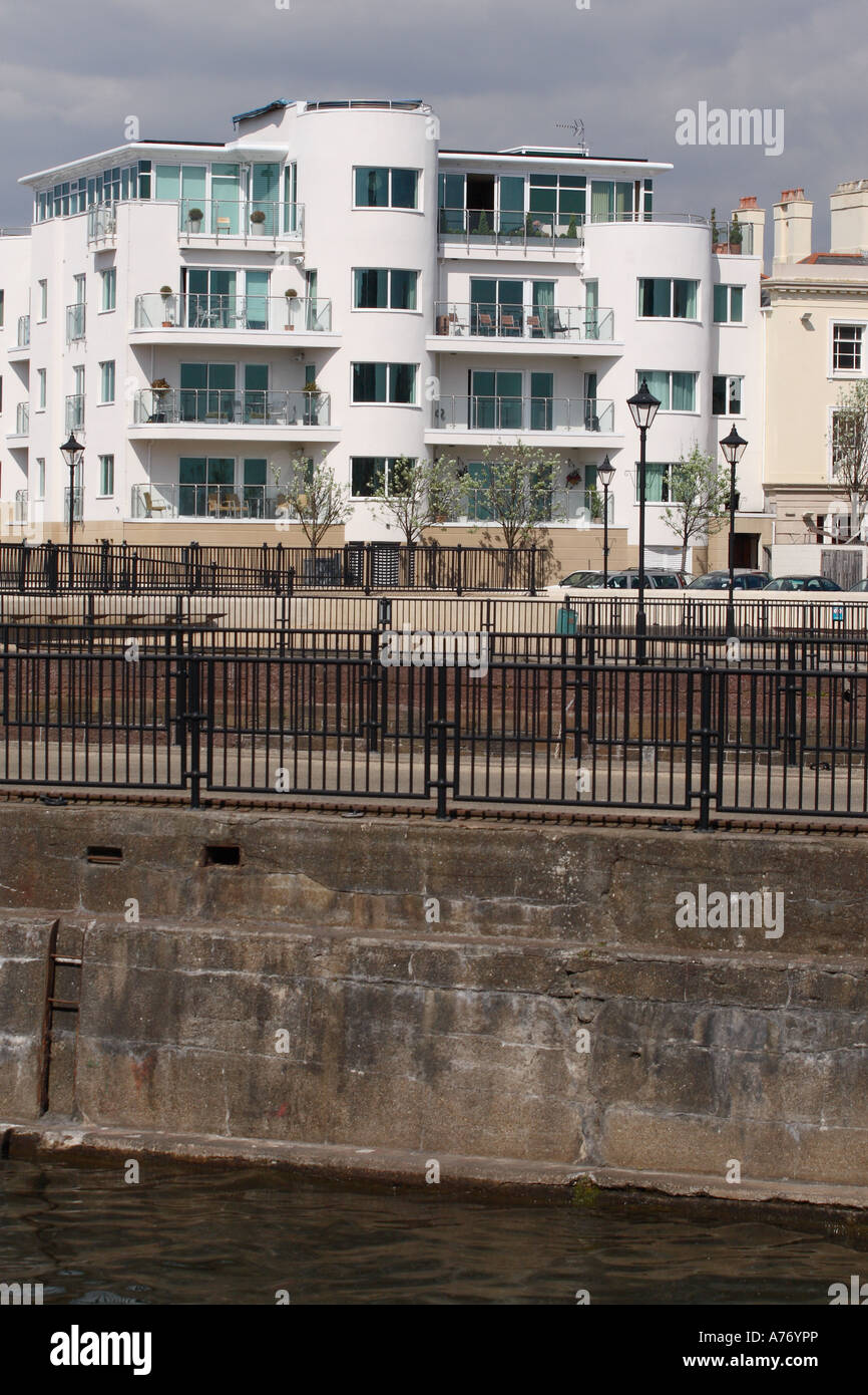 Cardiff Bay new luxury apartment flats along the waterfront development ...