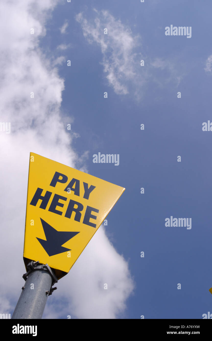 Pay here sign hi-res stock photography and images - Alamy