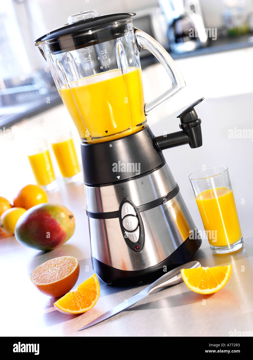 Juicer hi-res stock photography and images - Alamy
