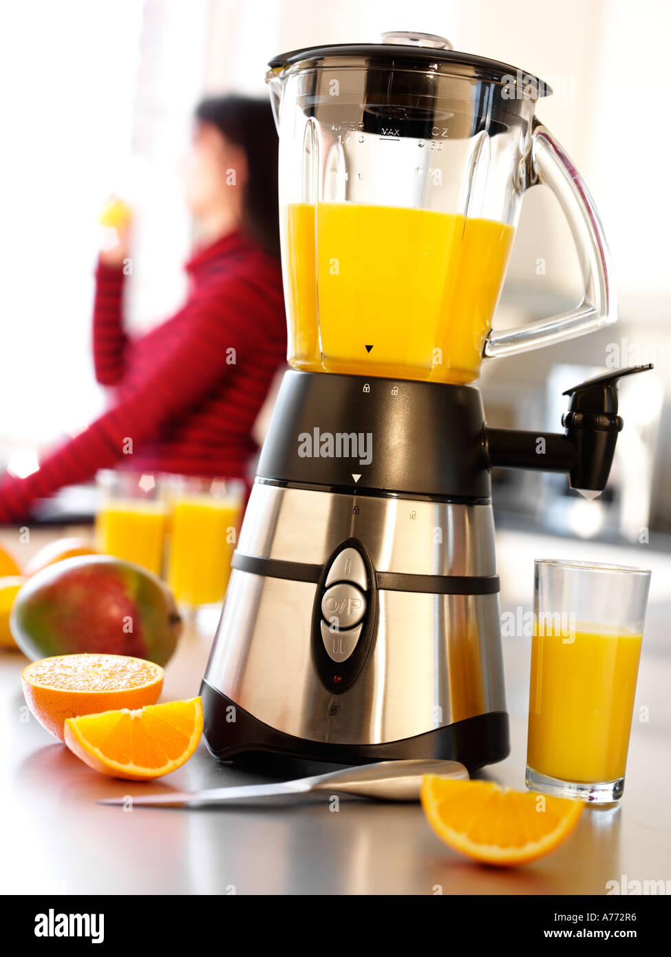 Smoothy in kitchen hi-res stock photography and images - Alamy