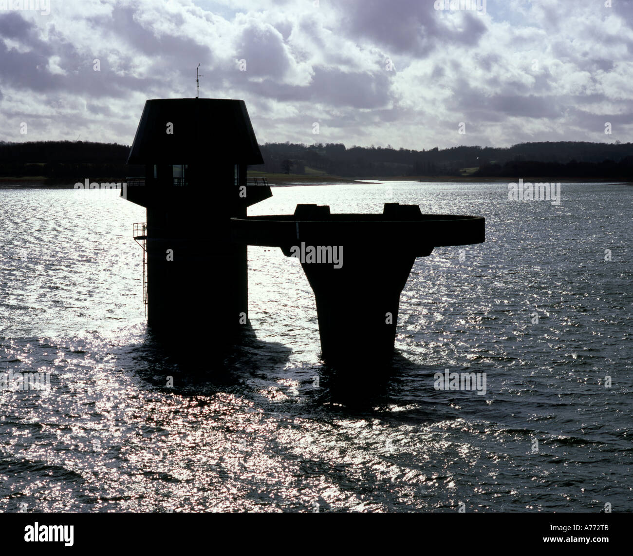 Valve tower dam reservoir low hi-res stock photography and images - Alamy