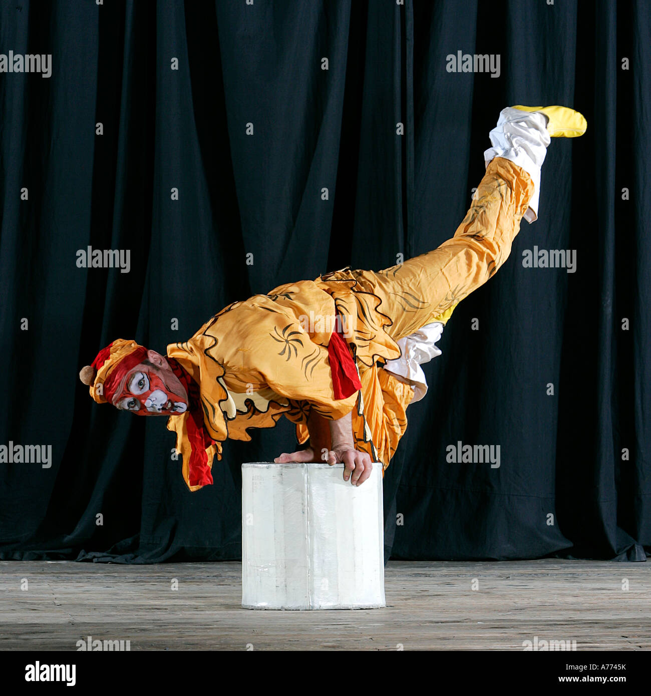 actor mime comedian Stock Photo - Alamy