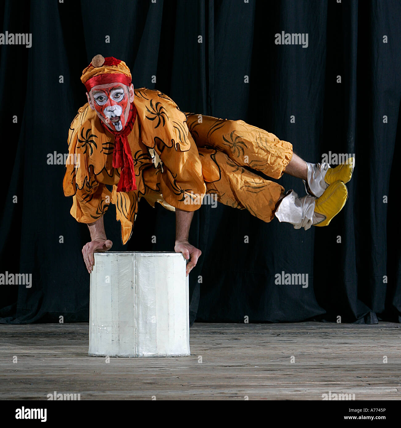 actor mime comedian Stock Photo - Alamy