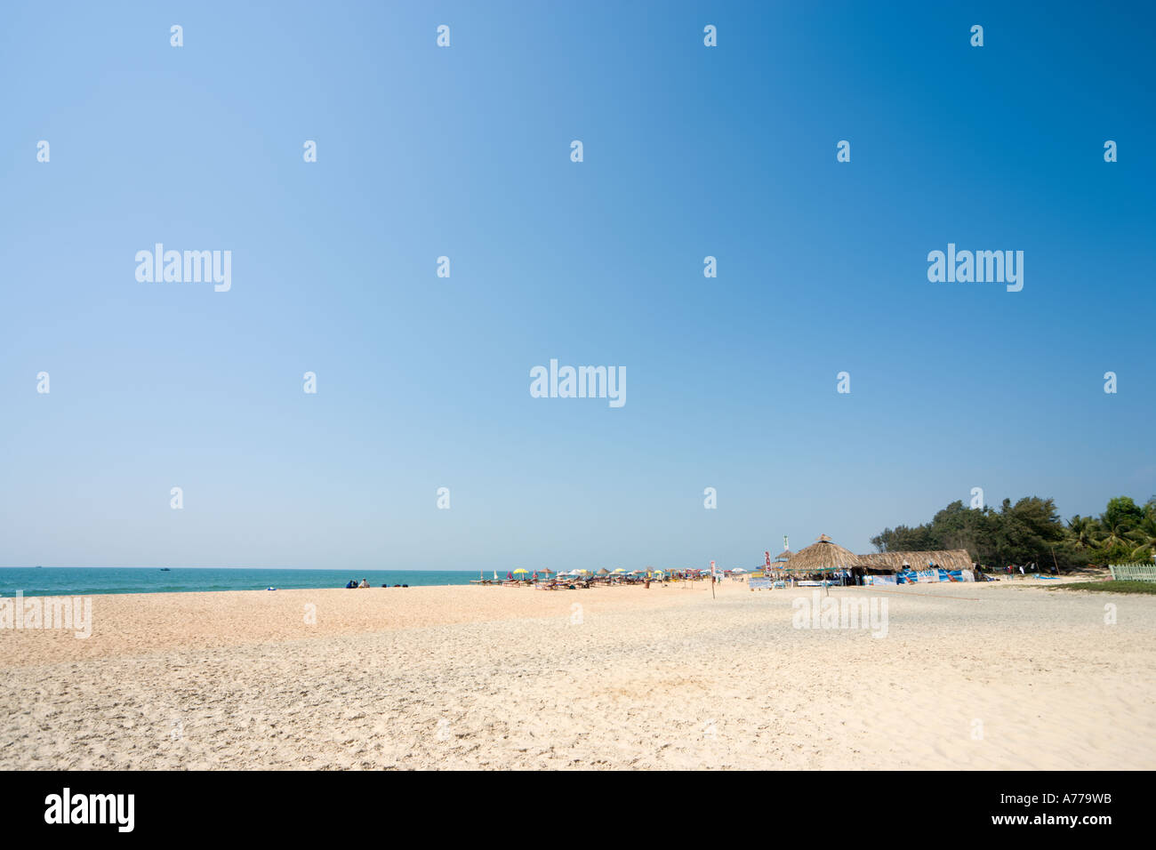 Beach and Beach Shack on Cavelossim Beach, South Goa, Goa, India Stock ...
