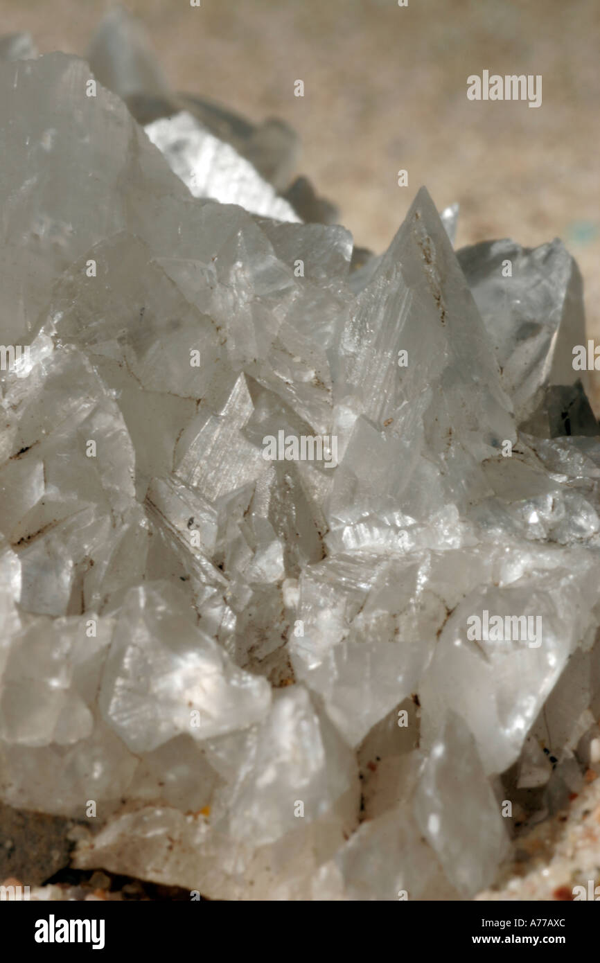 Calcit mineral calx hi-res stock photography and images - Alamy
