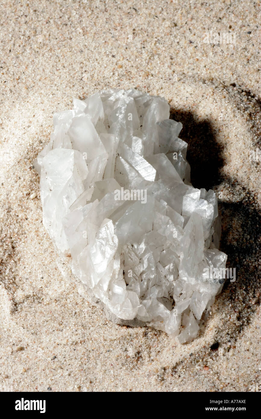Calciumkarbonat hi-res stock photography and images - Alamy