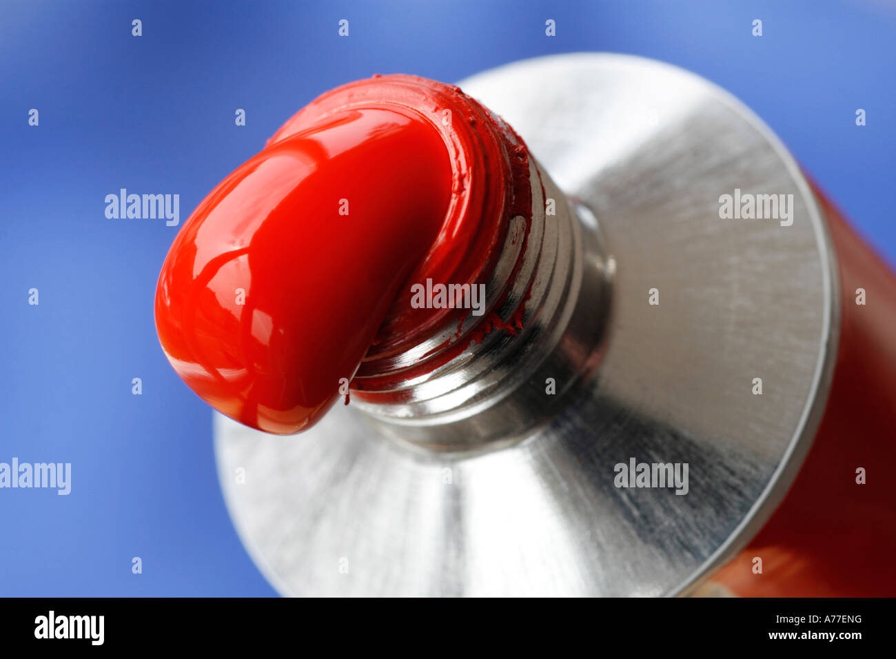 Paint from a tube hi-res stock photography and images - Alamy